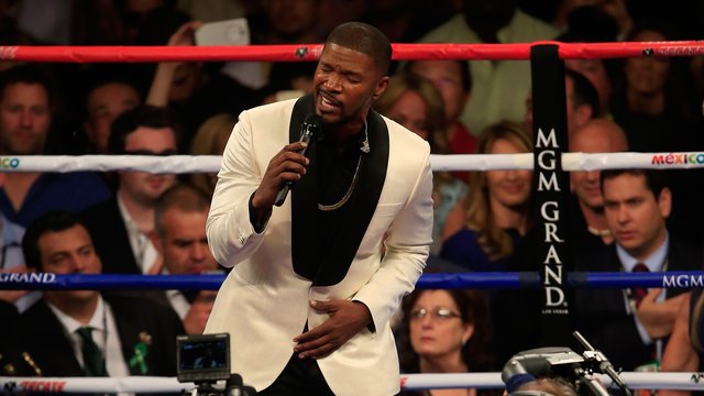 Jamie Foxx Is Being Given A Hard Time For His National Anthem ...