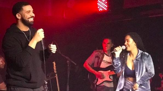 Features - Capital XTRA